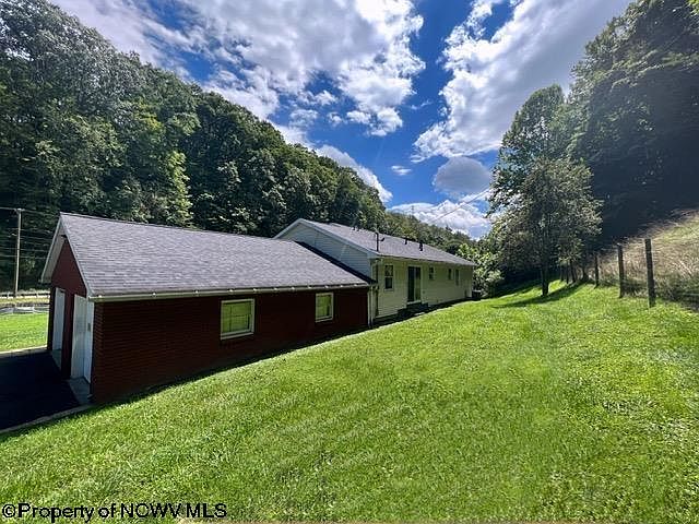 6090 Fairmont Rd, Rivesville, WV 26588 | MLS #10150546 | Zillow