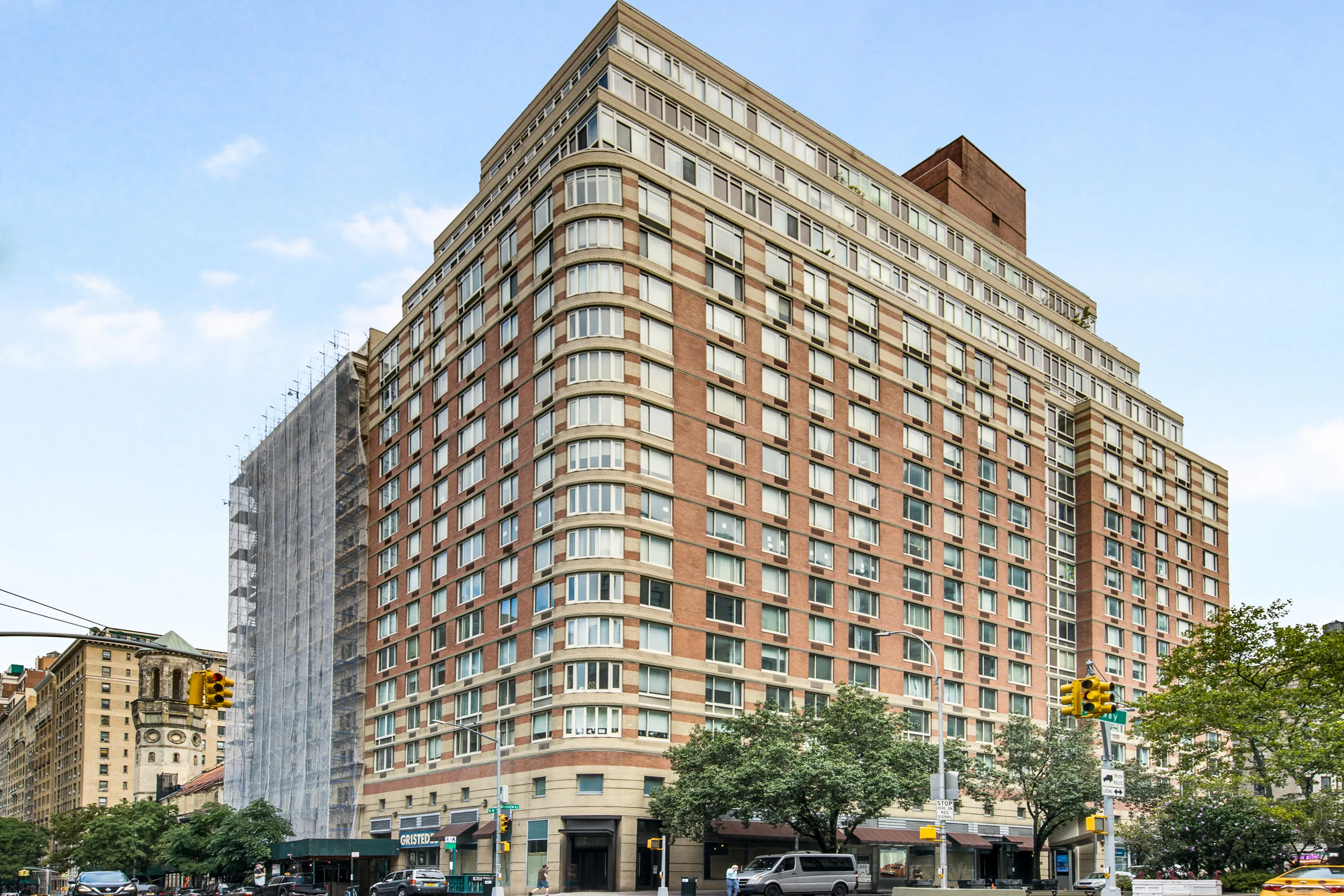 2373 Broadway #706 in Upper West Side, Manhattan | StreetEasy