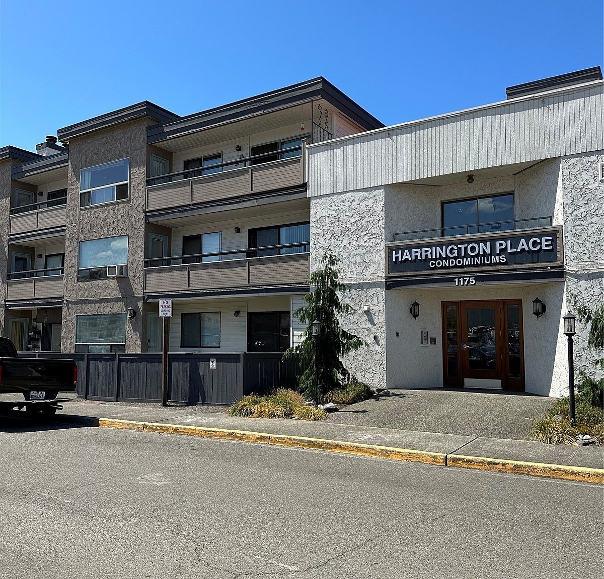 1175 Harrington Place NE UNIT 214, Renton, WA 98056 | MLS #2132447 | Zillow