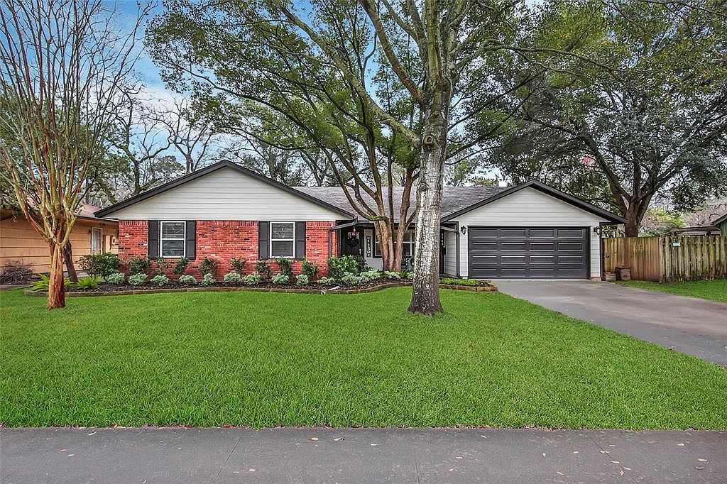 9785 Westview Dr, Houston, TX 77055 | Zillow
