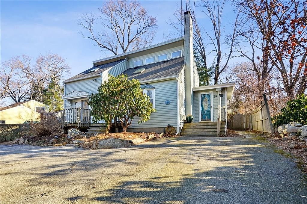 29 Wake Robin Trl, Saunderstown, RI 02874 | Zillow