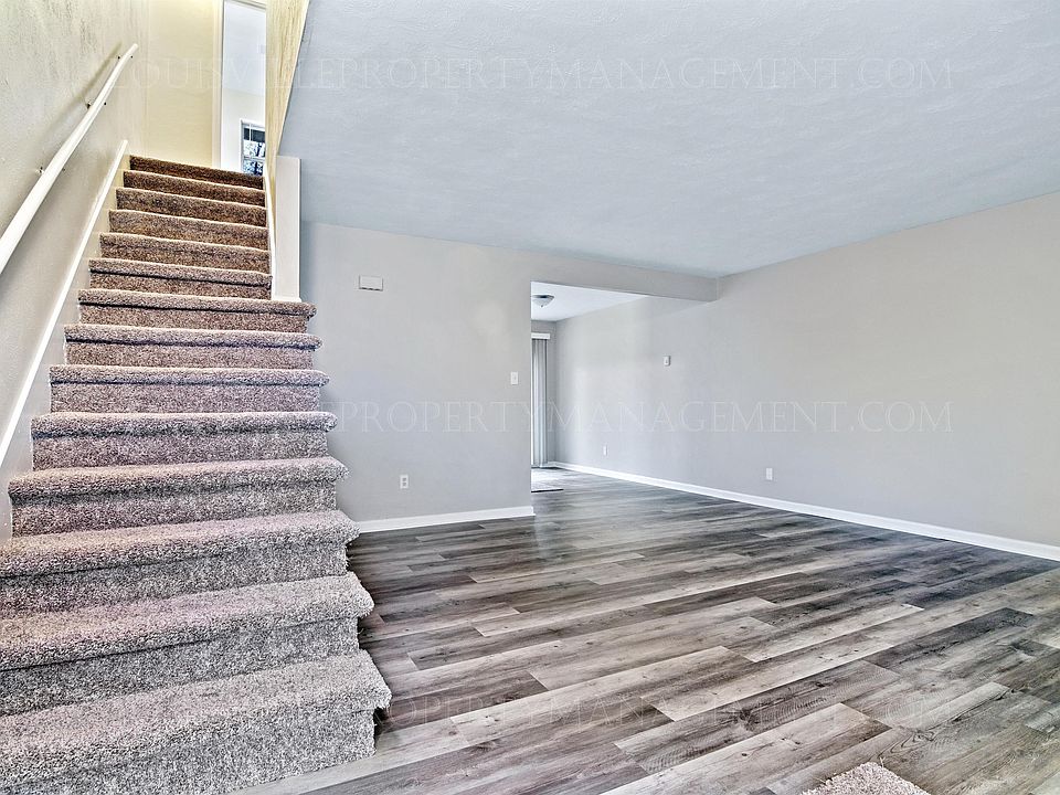 1202 East Walford Drive - 1202 E Walford Dr Jeffersonville IN | Zillow