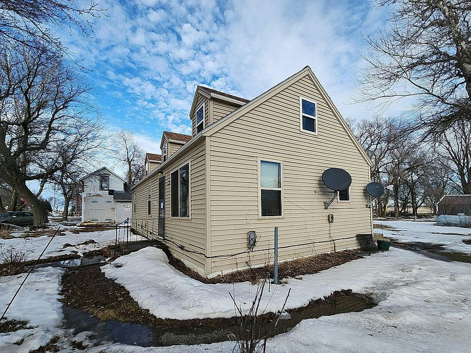 376 Main St, Kenneth, MN 56147 | Zillow