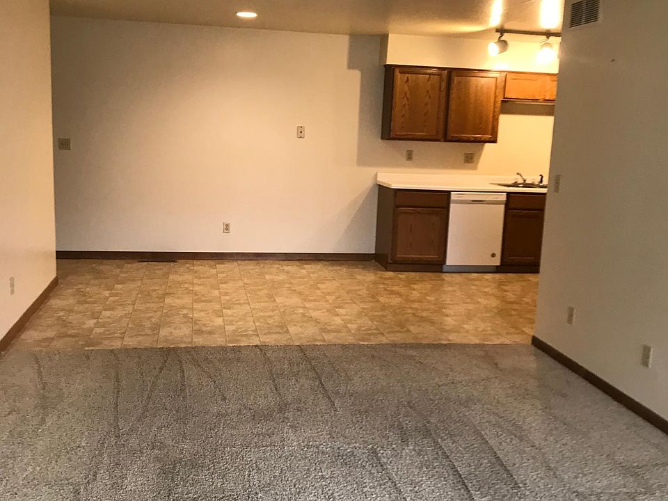 341 Mohawk Dr Bourbonnais IL | Zillow