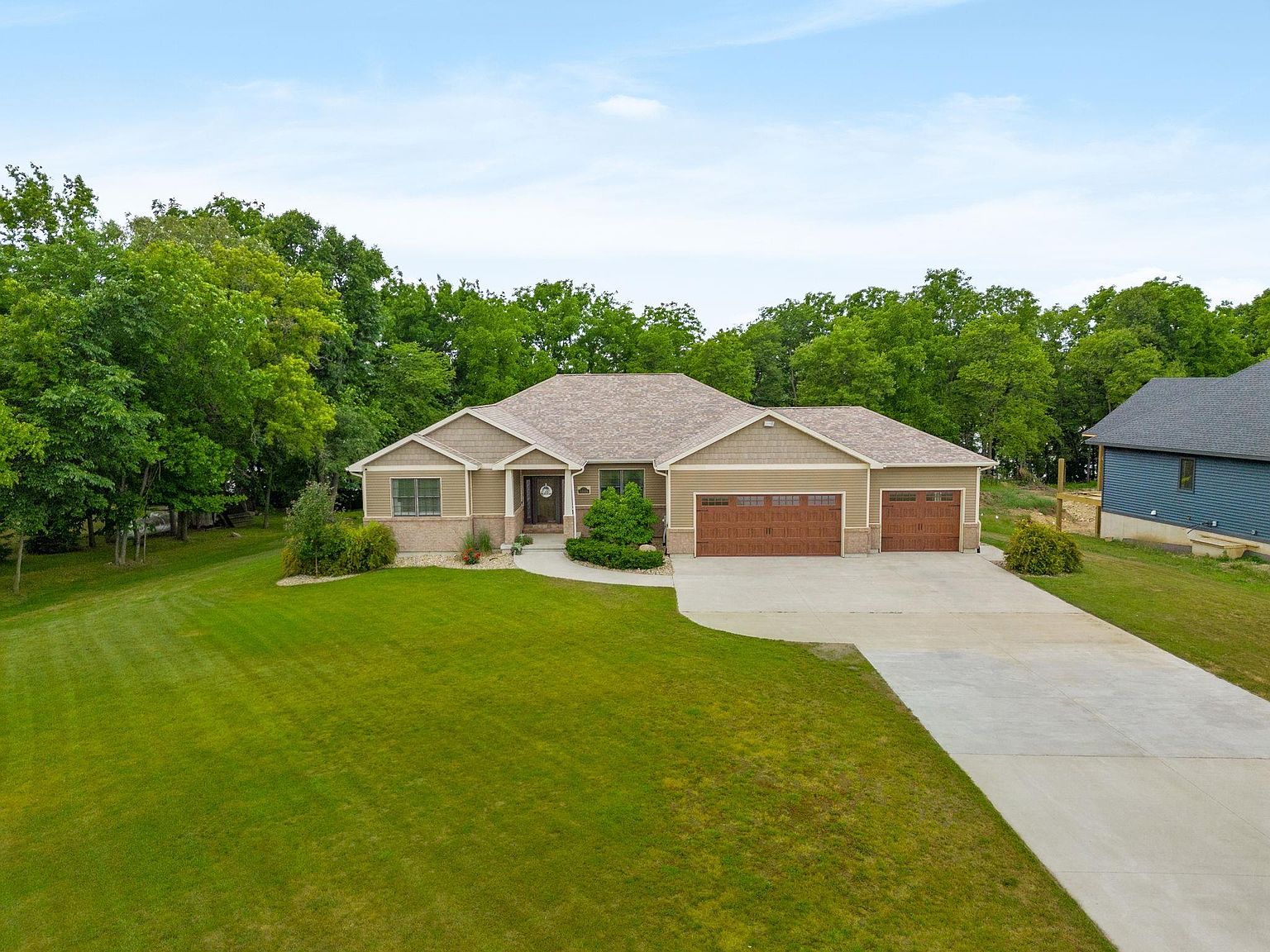 1029 Harbor Ridge Rd, Nashua, IA 50658 | Zillow