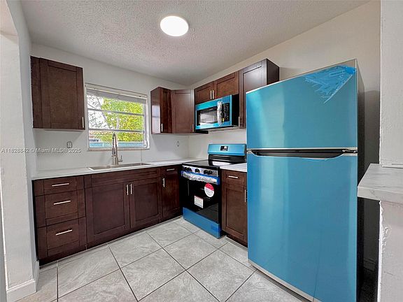 3630 SW 87th Ave #3630, Miami, FL 33165 | Zillow