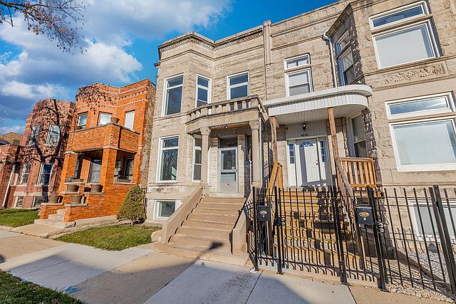4512 W Adams St, Chicago, IL 60624 | Zillow