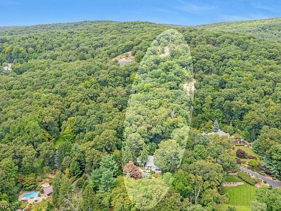 21 Midvale Mountain Rd, Mahwah, NJ 07430 | MLS #3925125 | Zillow