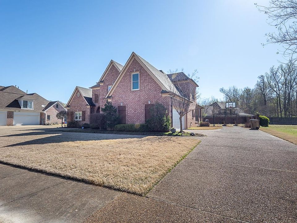 8825 River Meadow Dr, Cordova, TN 38018 | Zillow