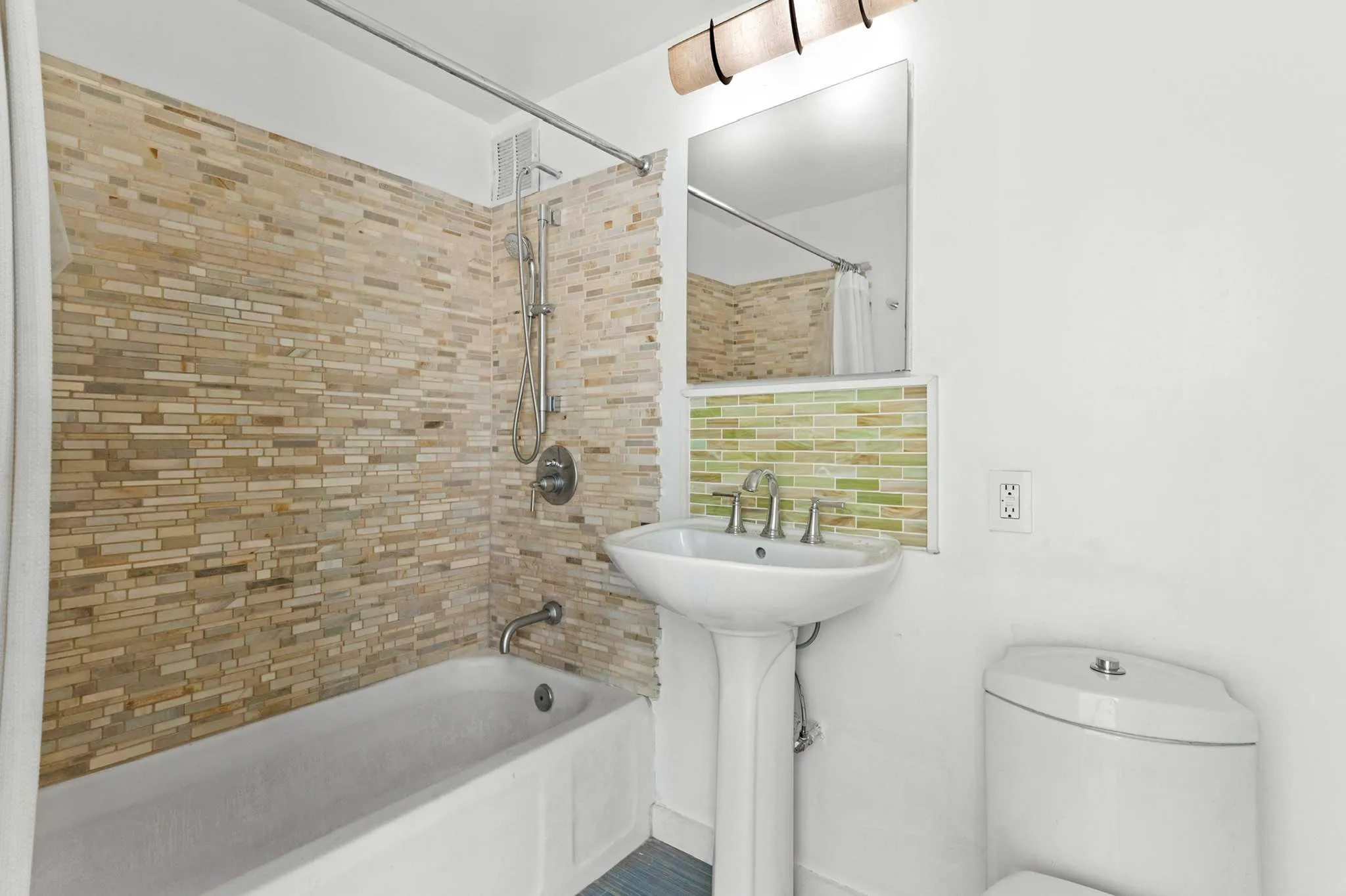 209 Clinton Avenue #6A in Clinton Hill, Brooklyn | StreetEasy