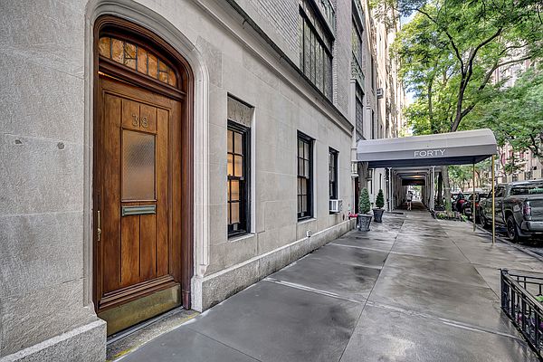 40 West 67th Street #1B in Lincoln Square, Manhattan | StreetEasy