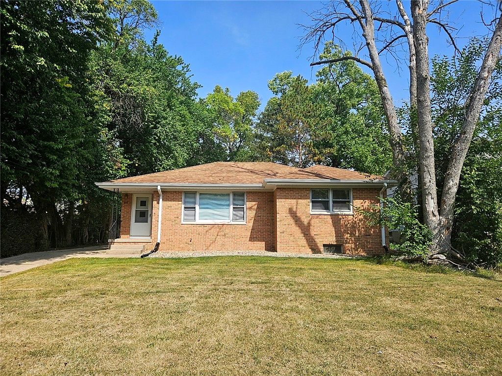 220 Wayside Ave, Decatur, IL 62521 | Zillow