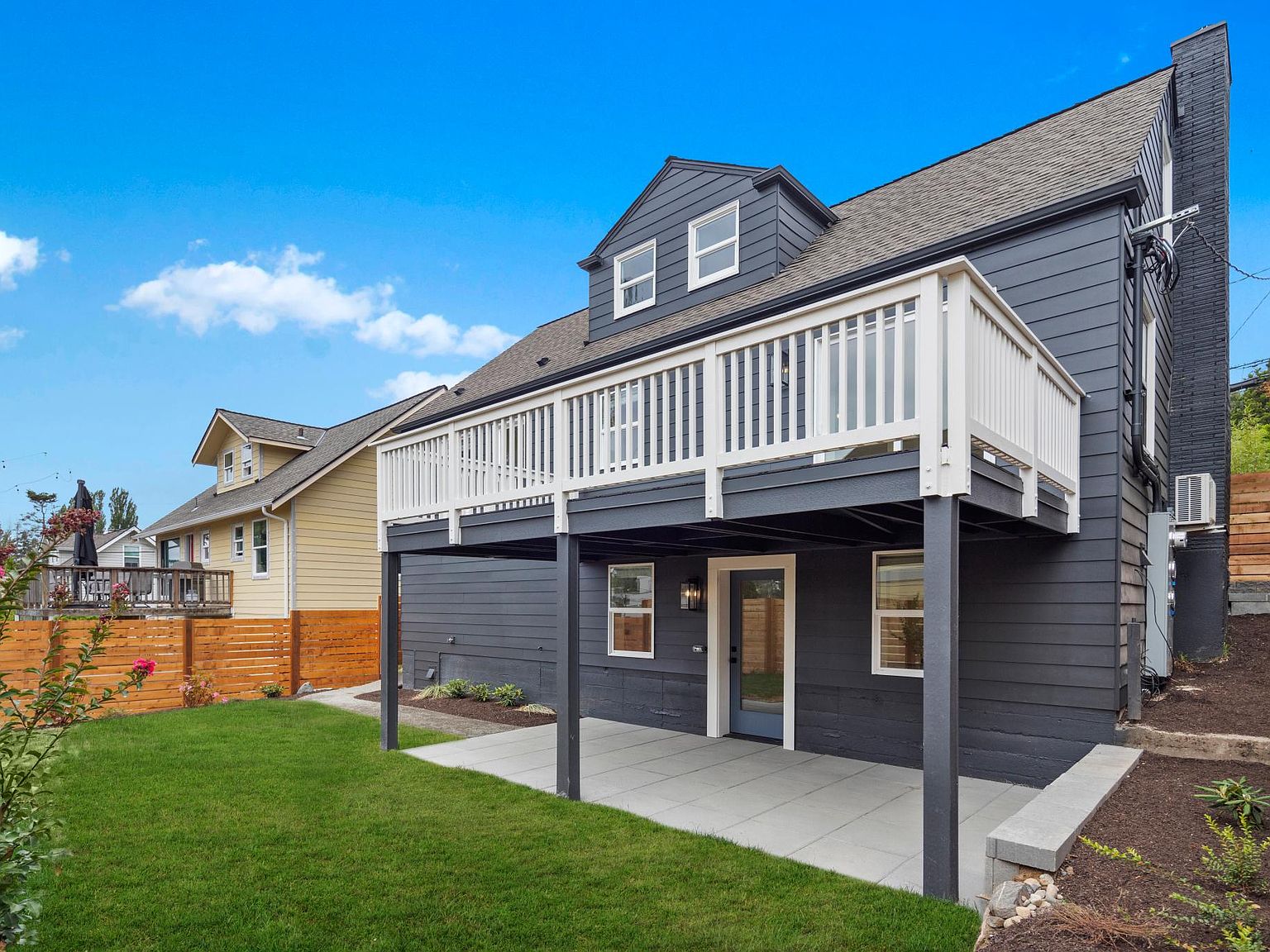3255B NW 56th St, Seattle, WA 98107 | Zillow
