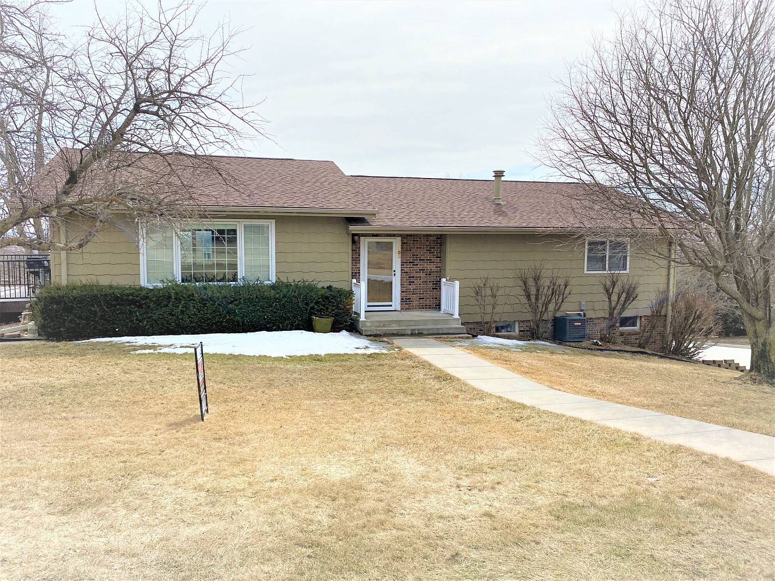 803 E 5th St, Neligh, NE 68756 | Zillow
