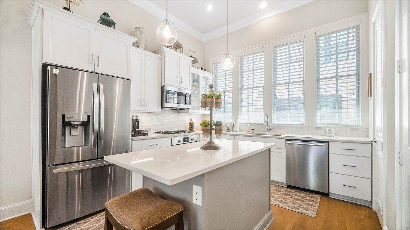 4122 Runyon Rd, Addison, TX 75001 | Zillow