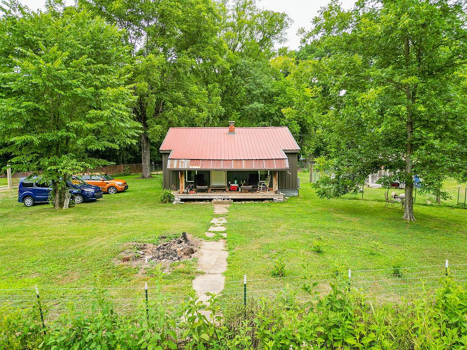 852 Highway 100 W, Centerville, TN 37033 | Zillow