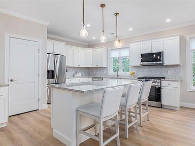 2 Sunset Lake Cir, Coventry, RI 02816 | Zillow