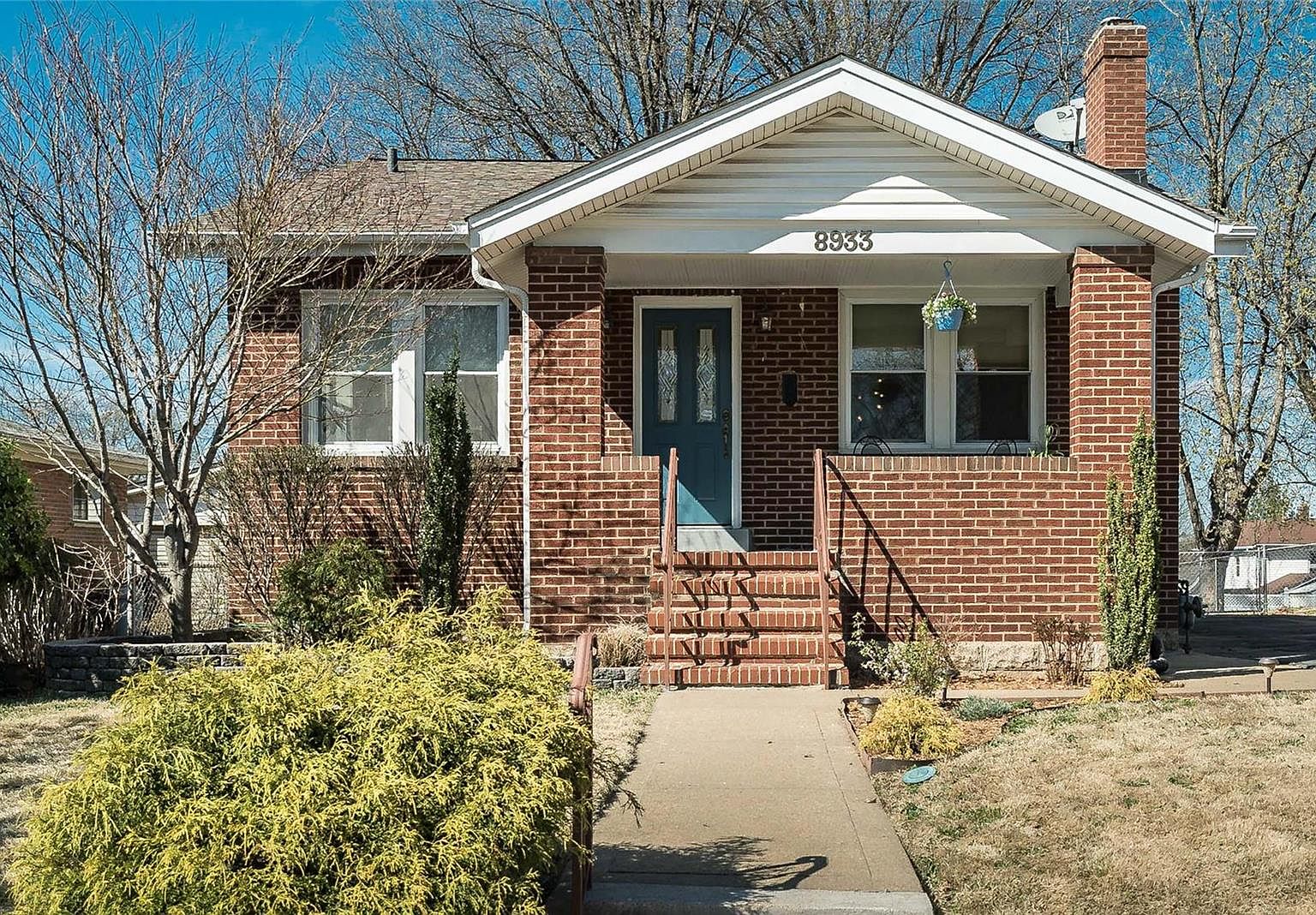 8933 Windom Ave, Saint Louis, MO 63114 | Zillow