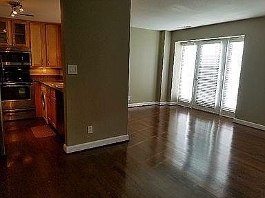 5330 Pershing Ave APT 203, Saint Louis, MO 63112 | Zillow