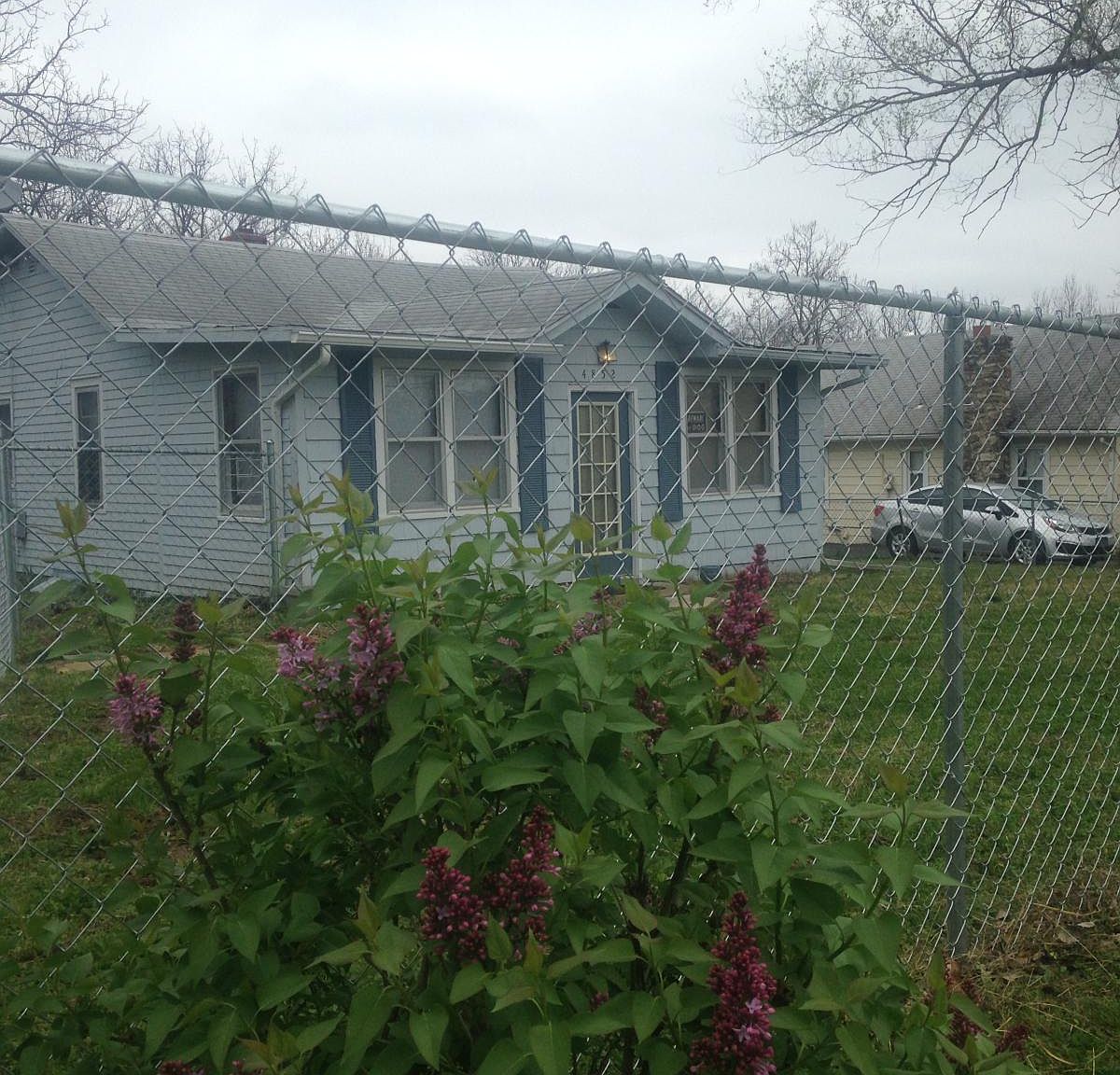 4852 Delavan Ave, Kansas City, KS 66104 | Zillow