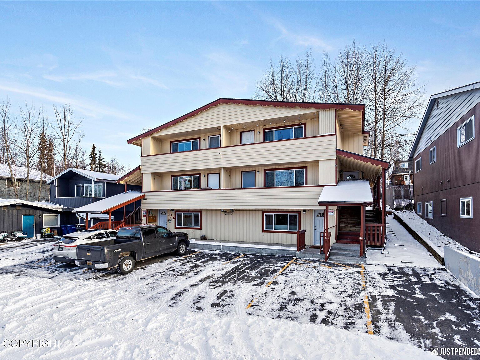 3935 Lynn Dr, Anchorage, AK 99508 | Zillow
