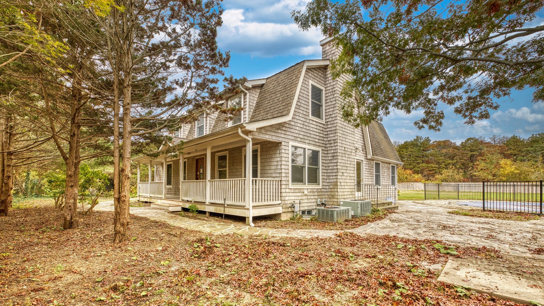 90 Old Country Rd, East Quogue, NY 11942 | Out East