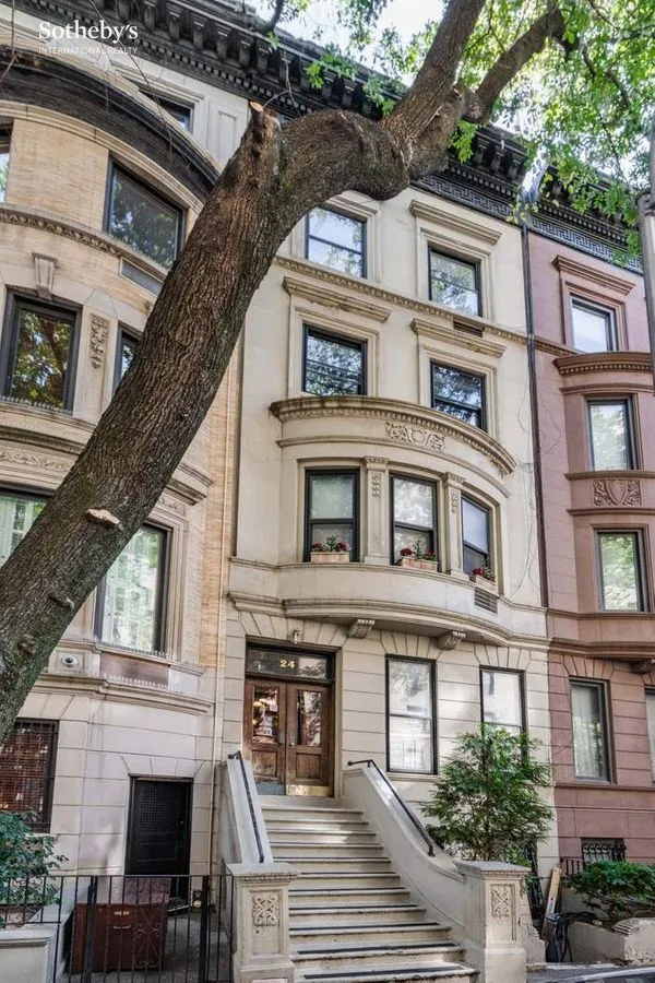 24 West 68th Street #B in Lincoln Square, Manhattan | StreetEasy
