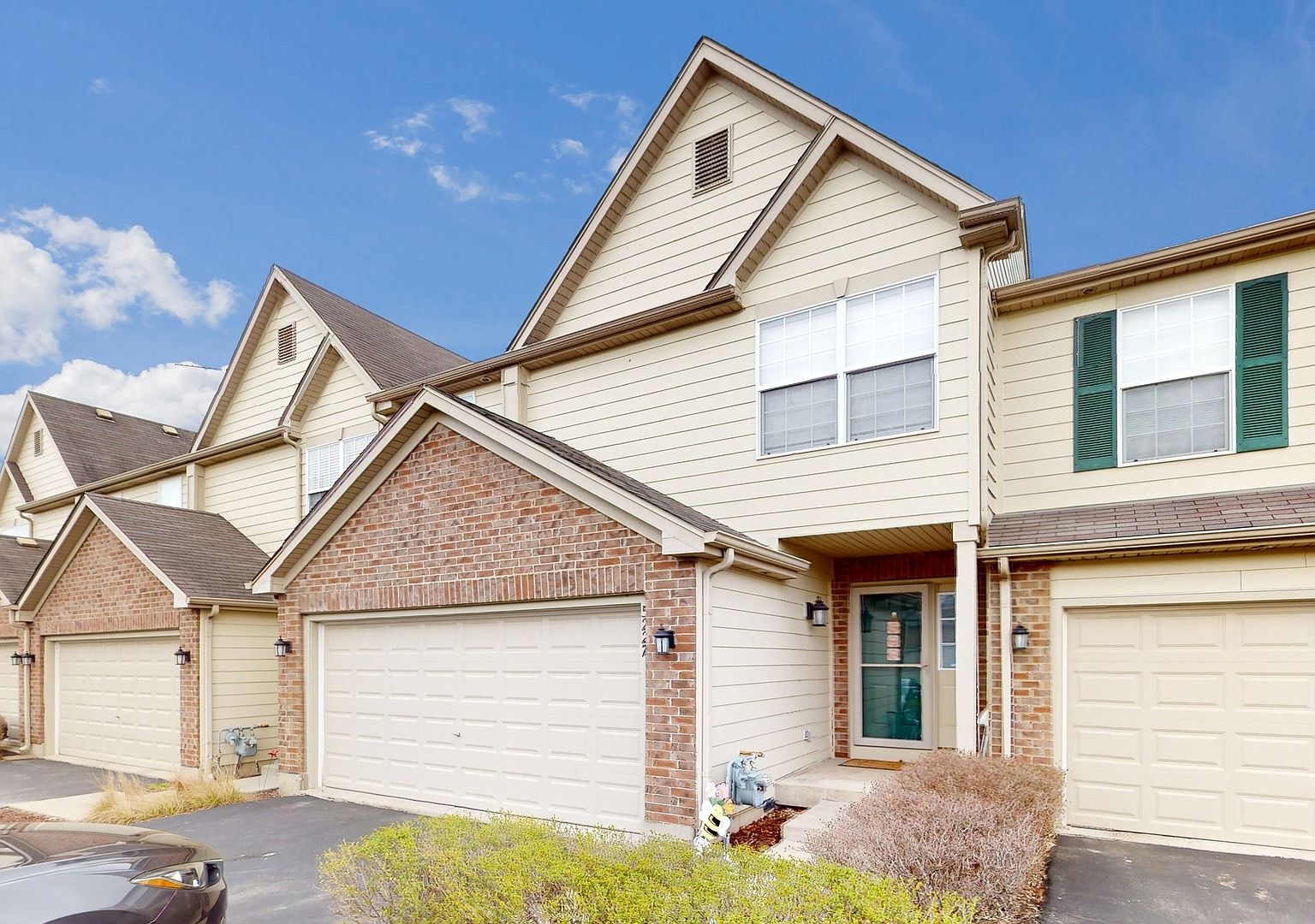 5227 Cobblers Xing #5227, Mchenry, IL 60050 | Zillow