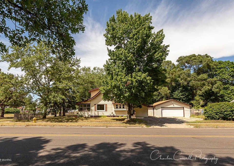4952 Urban Ave SW, Wyoming, MI 49548 | Zillow