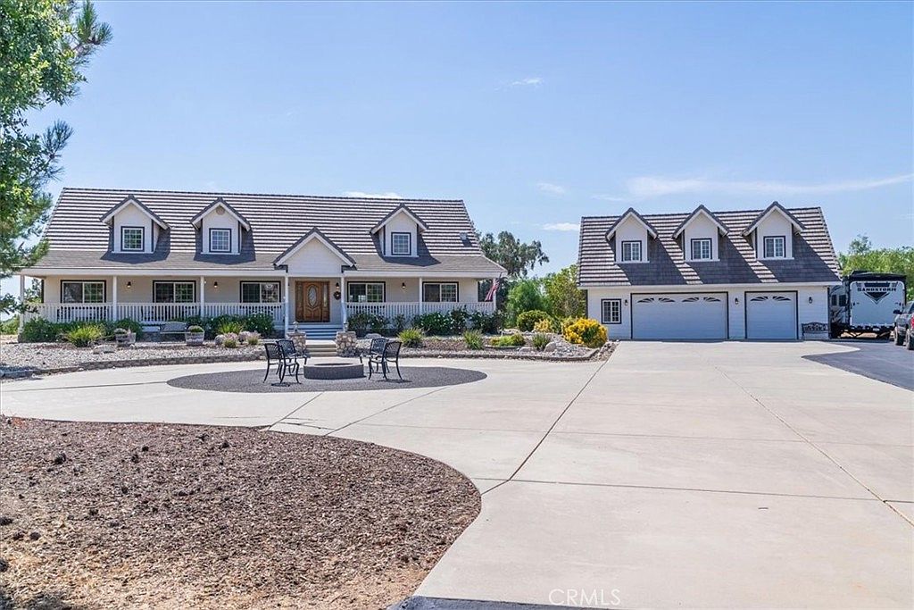 38675 Stratton Rd, Temecula, CA 92592 | MLS #MB23136623 | Zillow