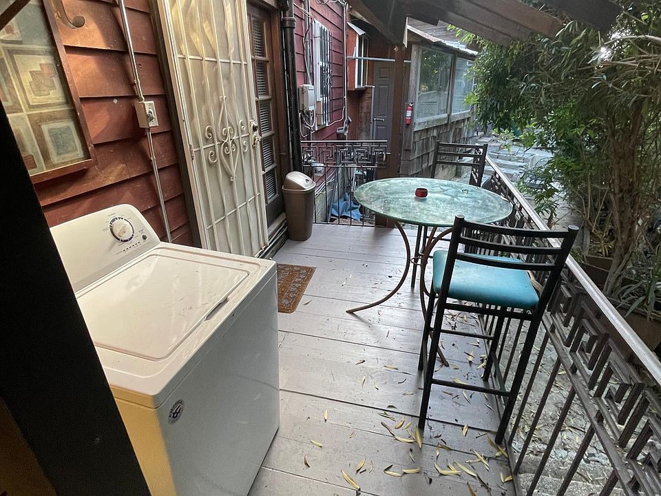 20907 Naranja Rd, Woodland Hills, CA 91364 | Zillow