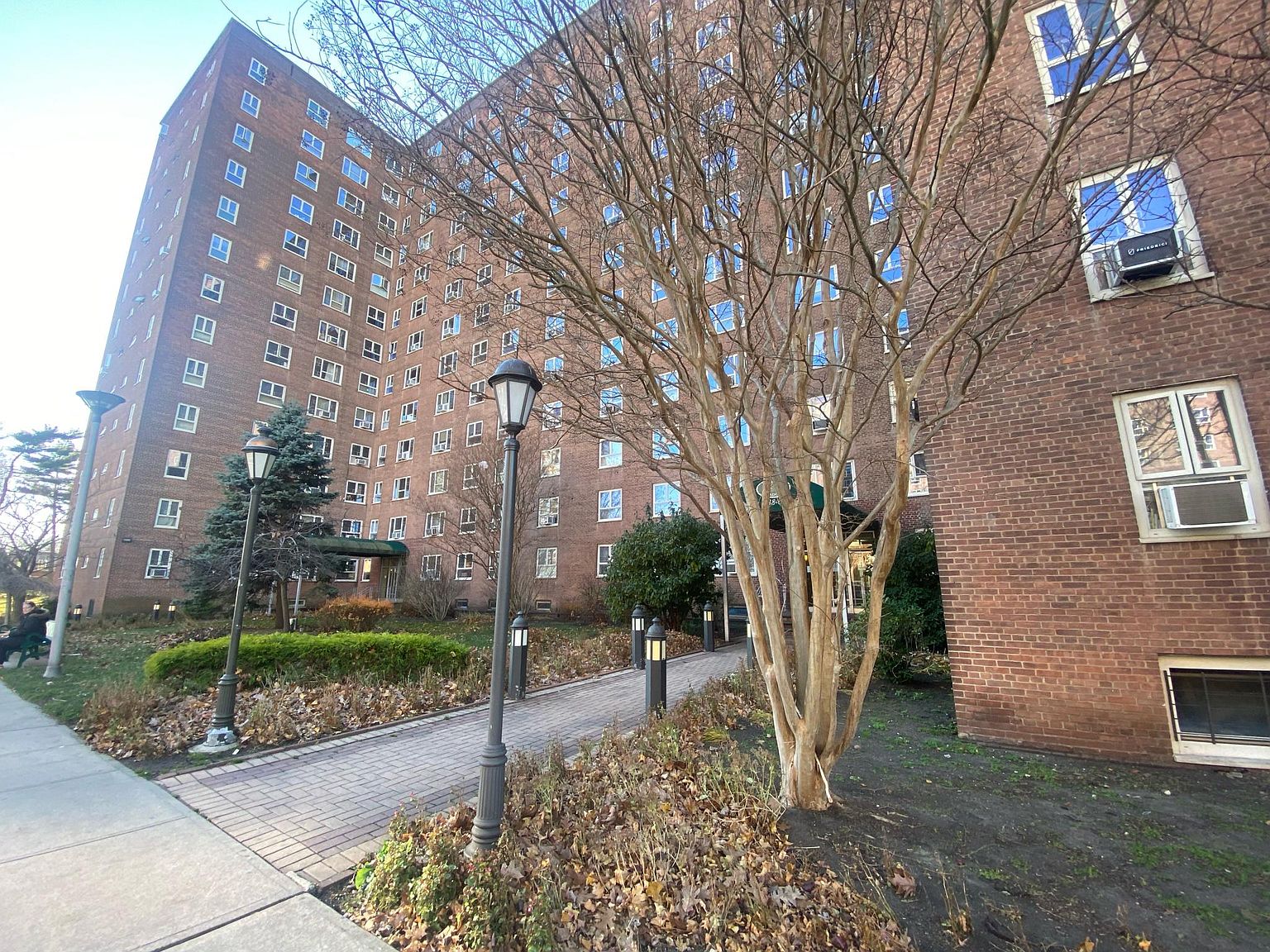 189-04 64th Ave FLOOR 2, Fresh Meadows, NY 11365 | Zillow