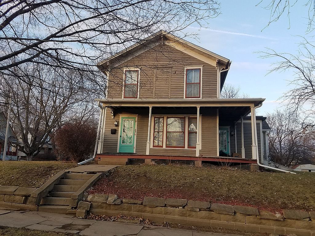 807 Main St, Bedford, IA 50833 | Zillow