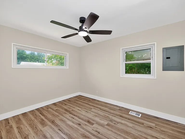 3267 Rinda Ln, Cincinnati, OH 45239 | HotPads