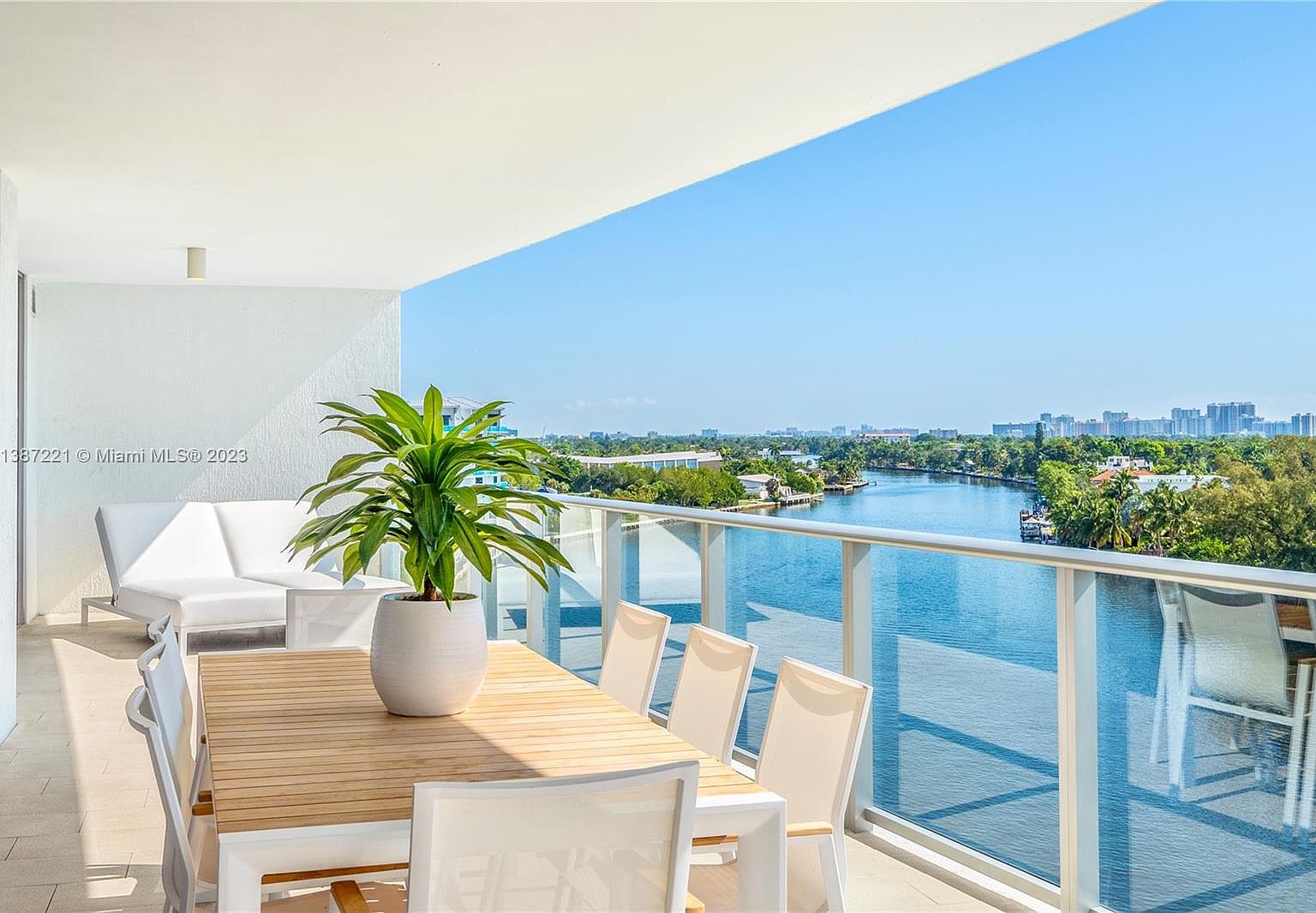 1180 N Federal Hwy #702, Fort Lauderdale, FL 33304 | MLS #A11387221 ...