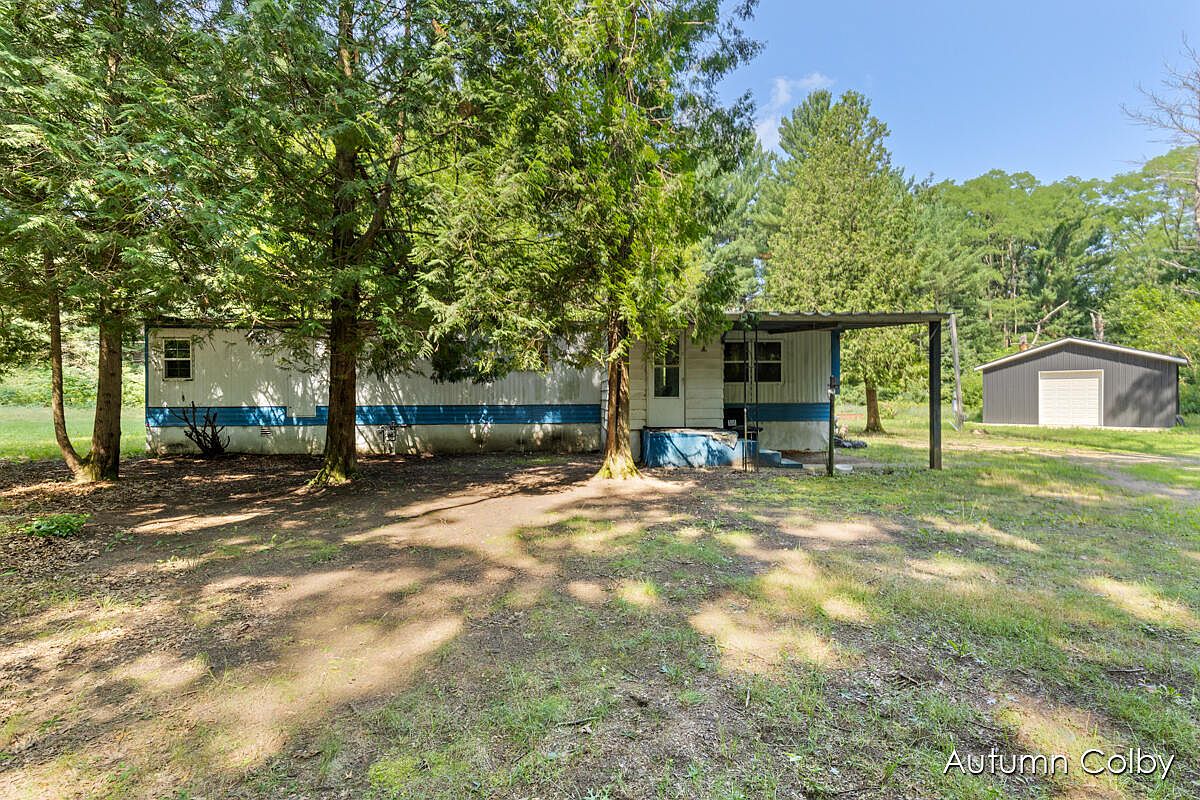 11981 Podunk Ave NE, Greenville, MI 48838 | Zillow