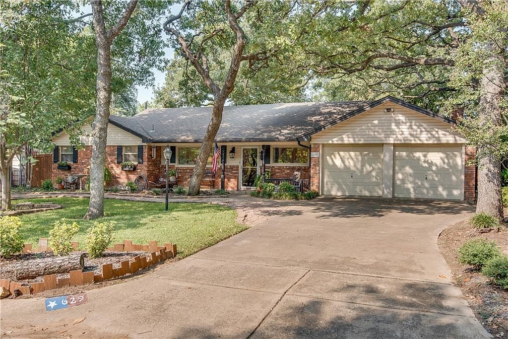 629 Post Oak Dr, Hurst, TX 76053 | Zillow
