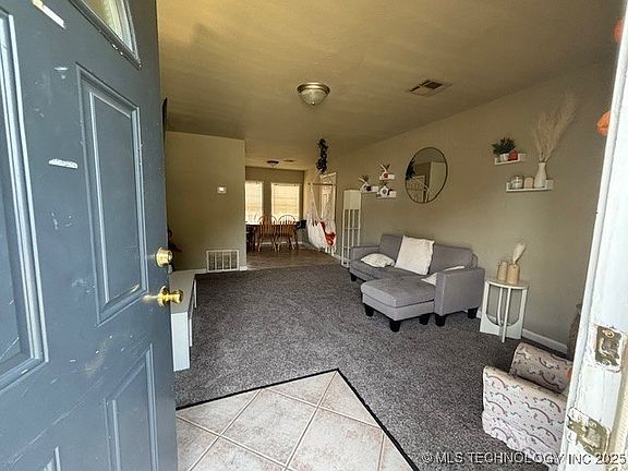 302 Highland Dr, Bartlesville, OK 74003 | MLS #2535367 | Zillow