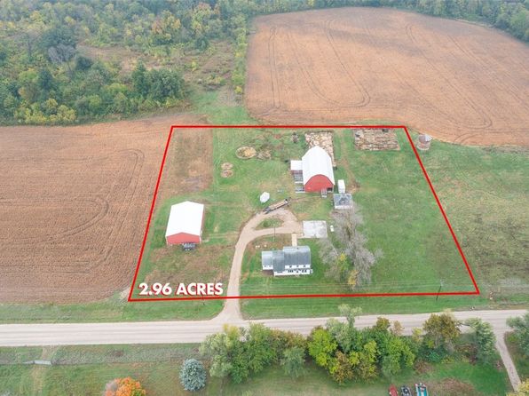 Center Point IA Real Estate - Center Point IA Homes For Sale | Zillow