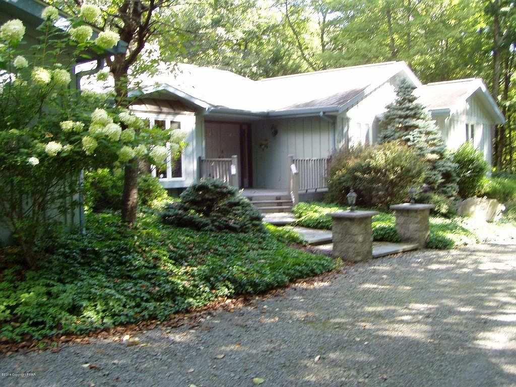 5531 Old Orchard Dr, Cresco, PA 18326 | Zillow