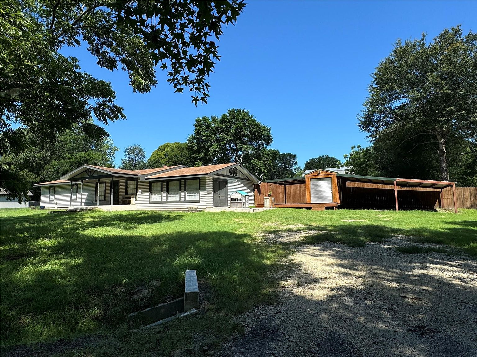 173 Rye St, Trinity, TX 75862 | MLS #13978323 | Zillow