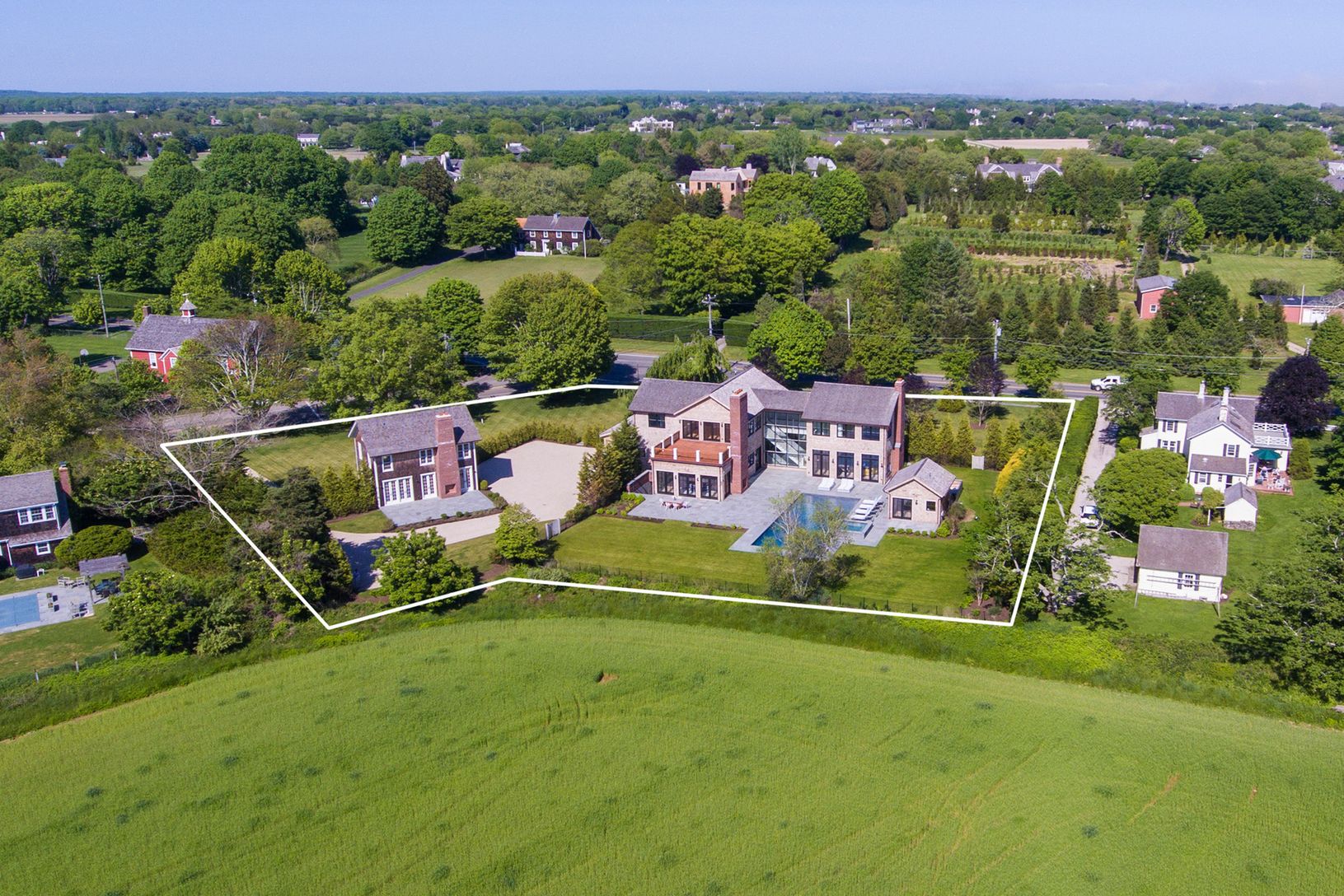 673 Sagaponack Rd, Sagaponack, NY 11962 | Out East