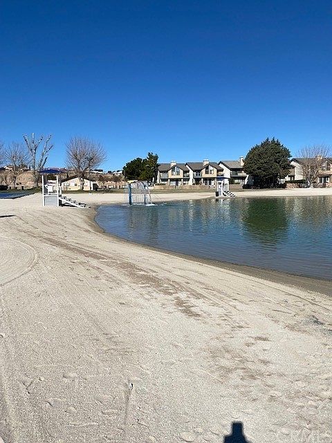 18185 Lakeview Dr #106, Victorville, CA 92395 | Zillow