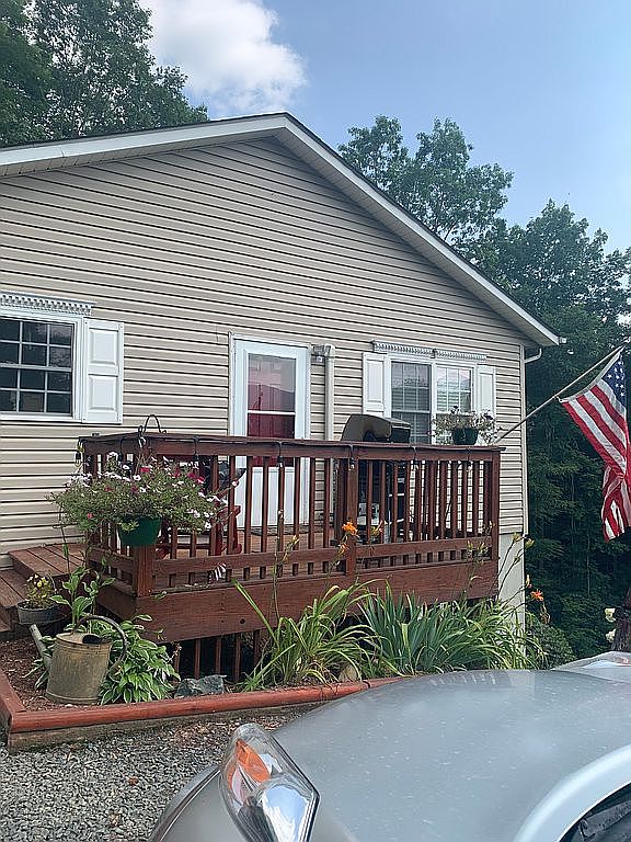 70 Arthur Heights Ln, Newland, NC 28657 | Zillow