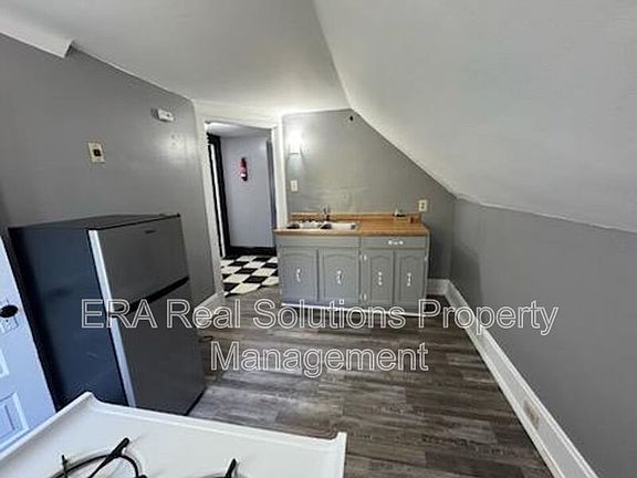 3571 Vine St #3, Cincinnati, OH 45220 | Zillow