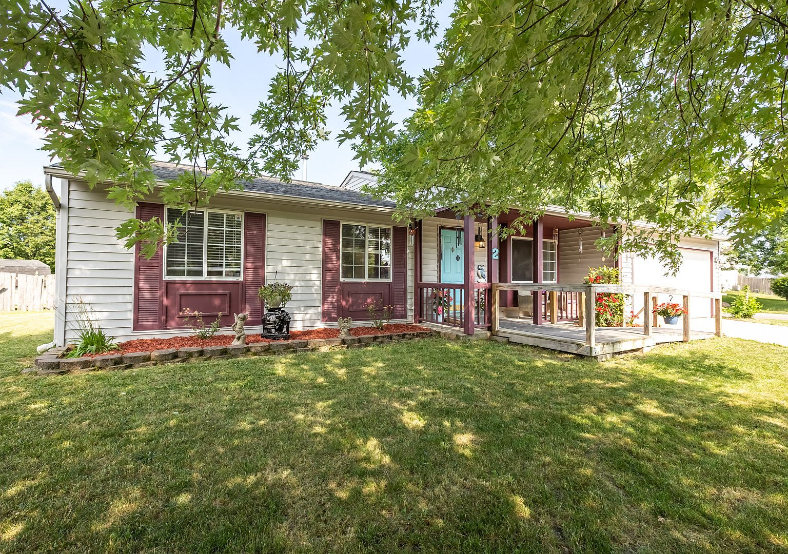 2 Country Wood Ln, Whiteland, IN 46184 | Zillow