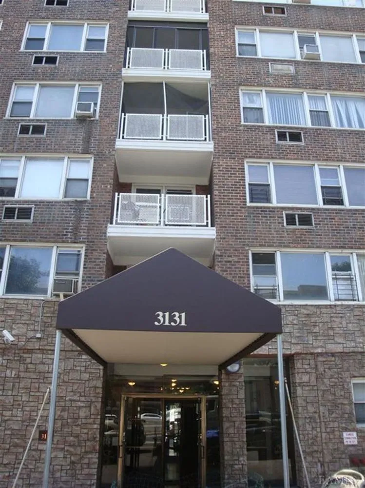 3131 Grand Concourse #7F in Bedford Park, Bronx | StreetEasy