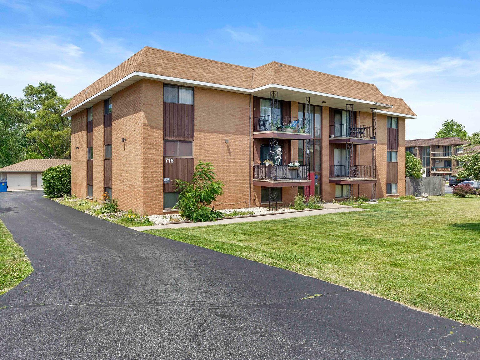 716 Moraine Trce UNIT 12, Schererville, IN 46375 | Zillow