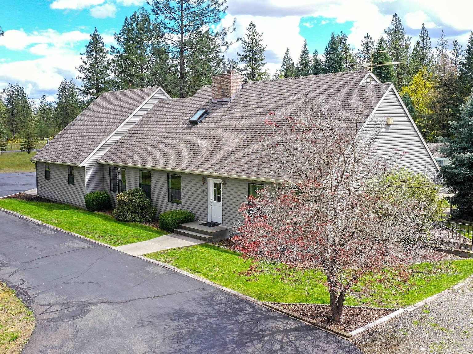 3717 W Rutter Pkwy, Spokane, WA 99208 | Zillow