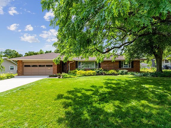 3833 Overdale Dr, Upper Arlington, OH 43220 | Zillow